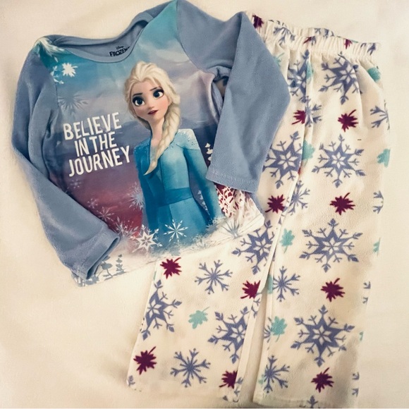 Disney | Pajamas | Disney Frozen 2 Elsa Fleece Pajama Set | Poshmark